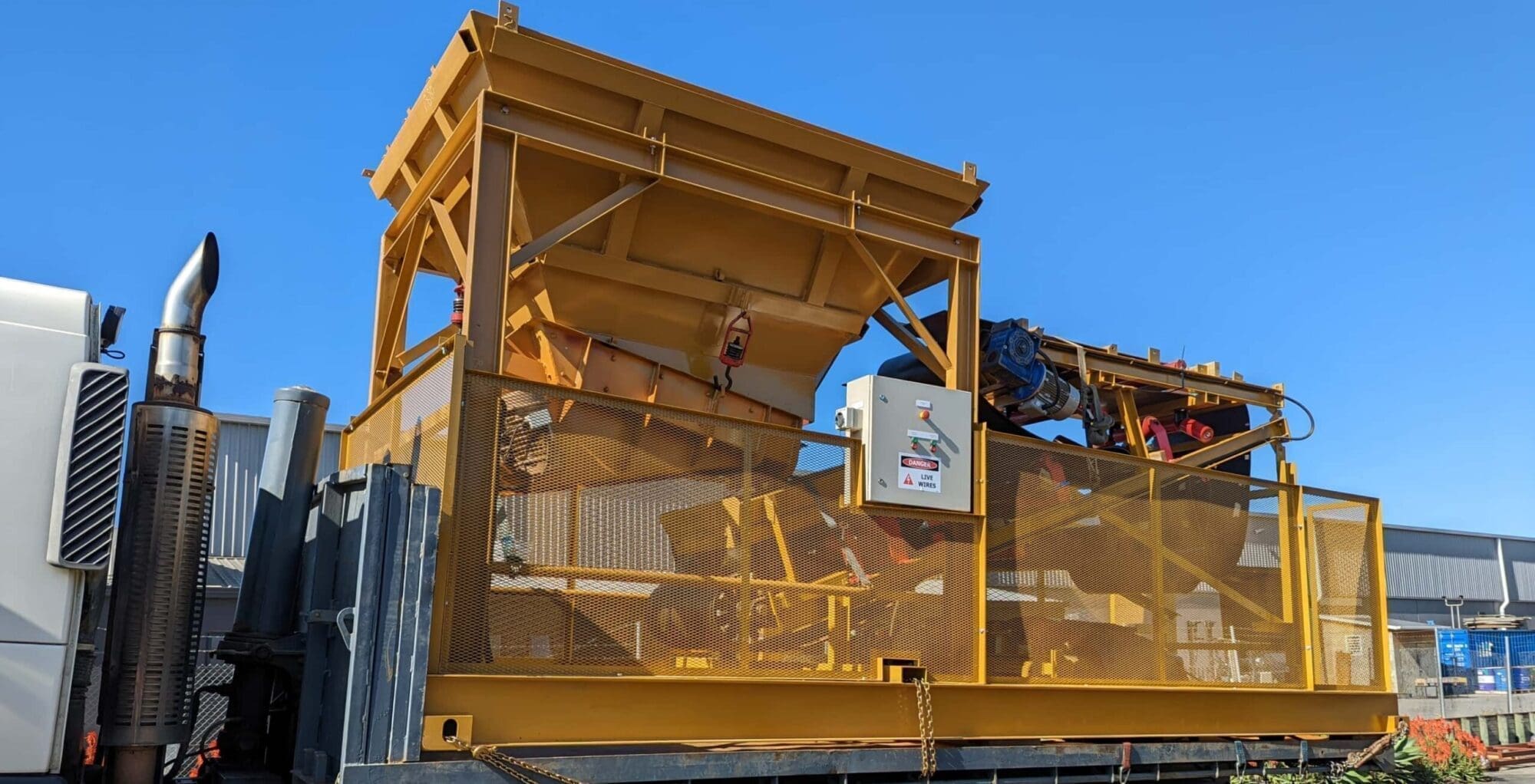 Hopper and Feeder System - Sanland Equipment